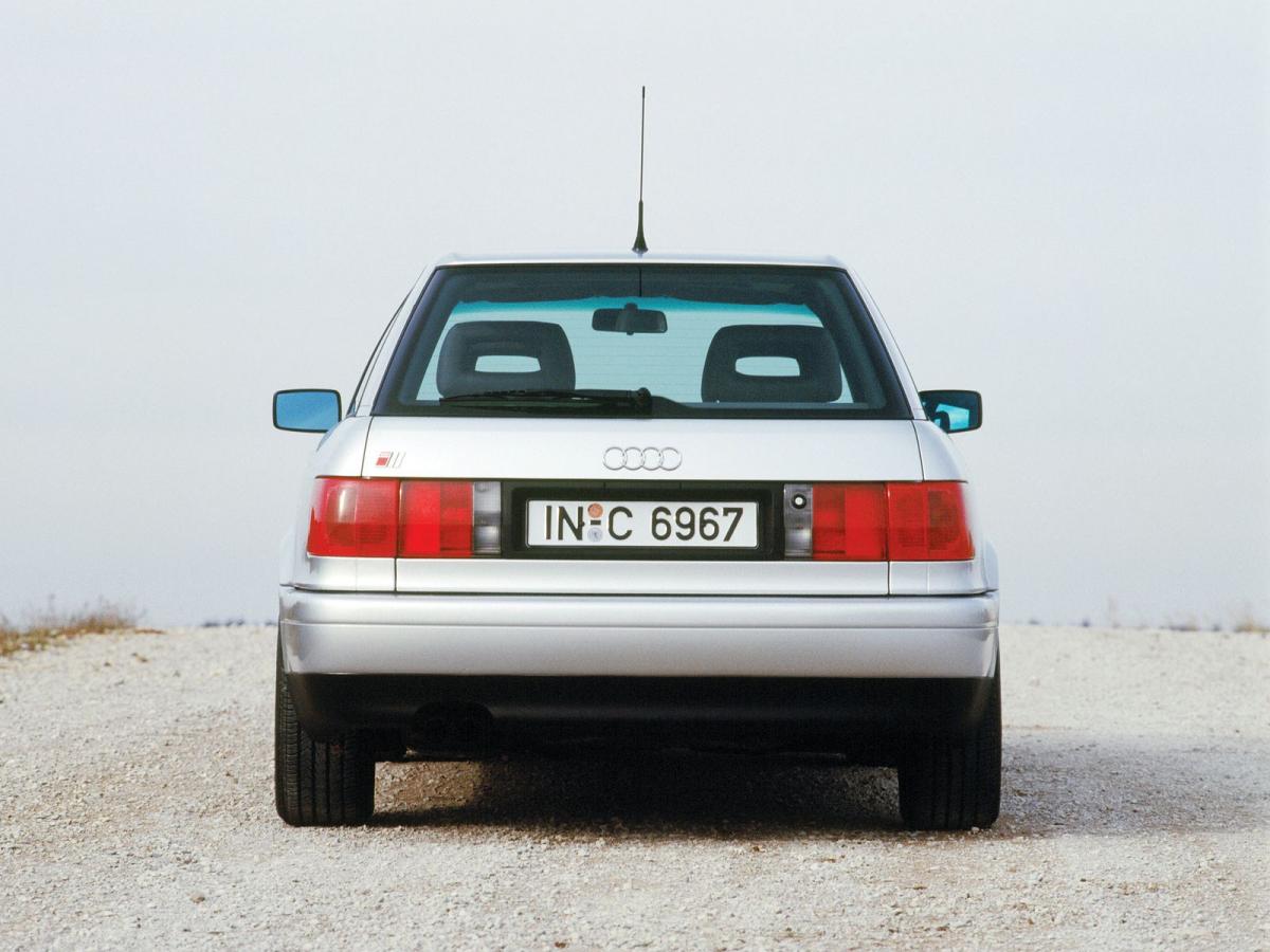 Audi S2 technical specifications and fuel economy